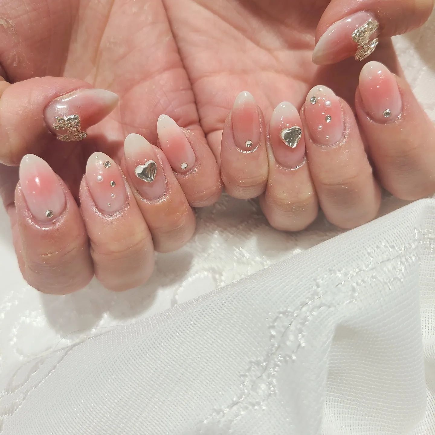 🌷⁡大人気のCheek nail🌷⁡… | emu salon（エムサロン）｜高崎・前橋・伊勢崎の美容室＆ネイル＆アイラッシュ